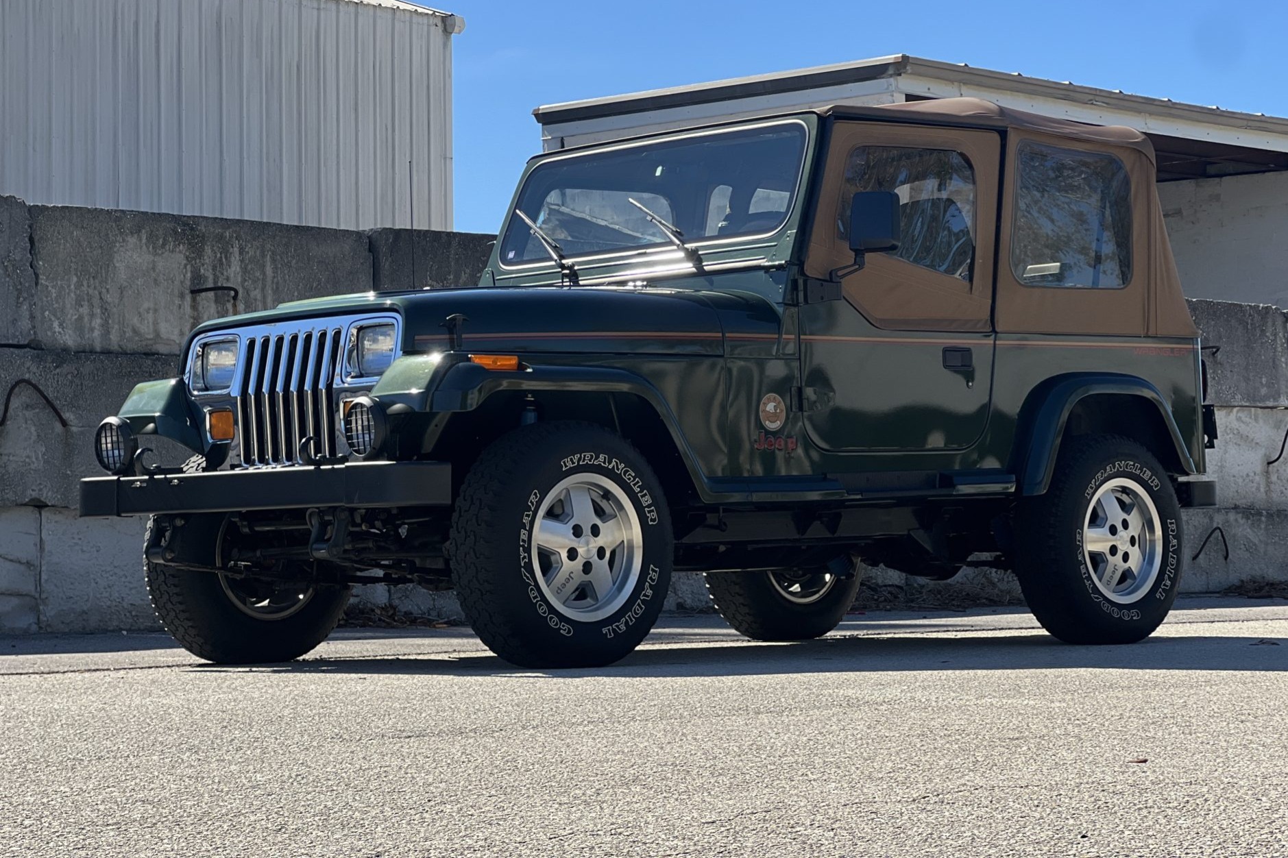 1995 Jeep Wrangler Sahara VIN 1J4FY49S4SP288396 | Hagerty Valuation Tools